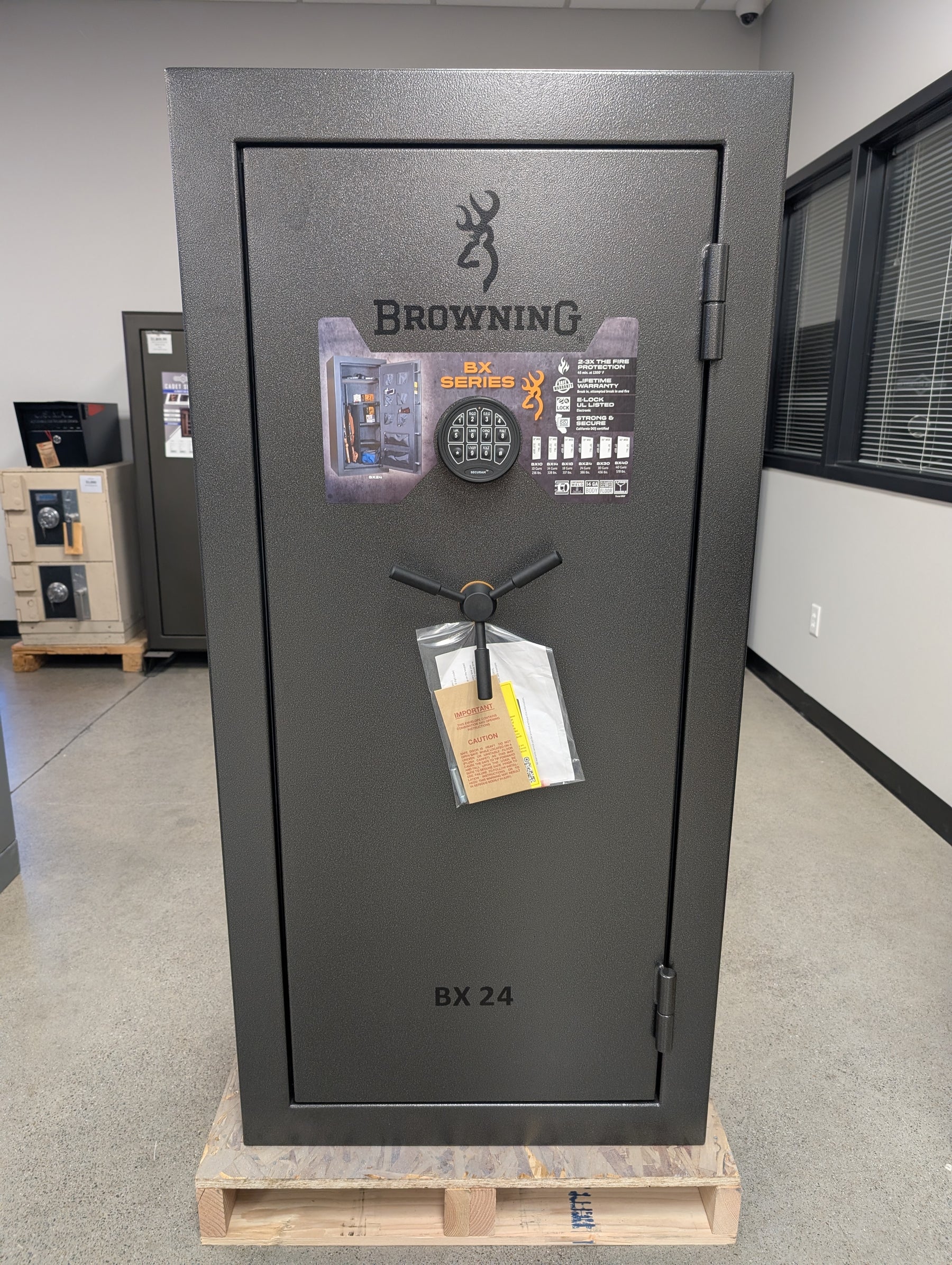 Scratch & Dent Gun Safes - Safe and Vault Store.com