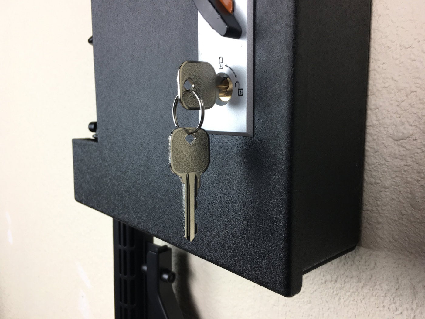 ShotLock AR 200M Solo-Vault Gun Safe - Safe and Vault Store.com